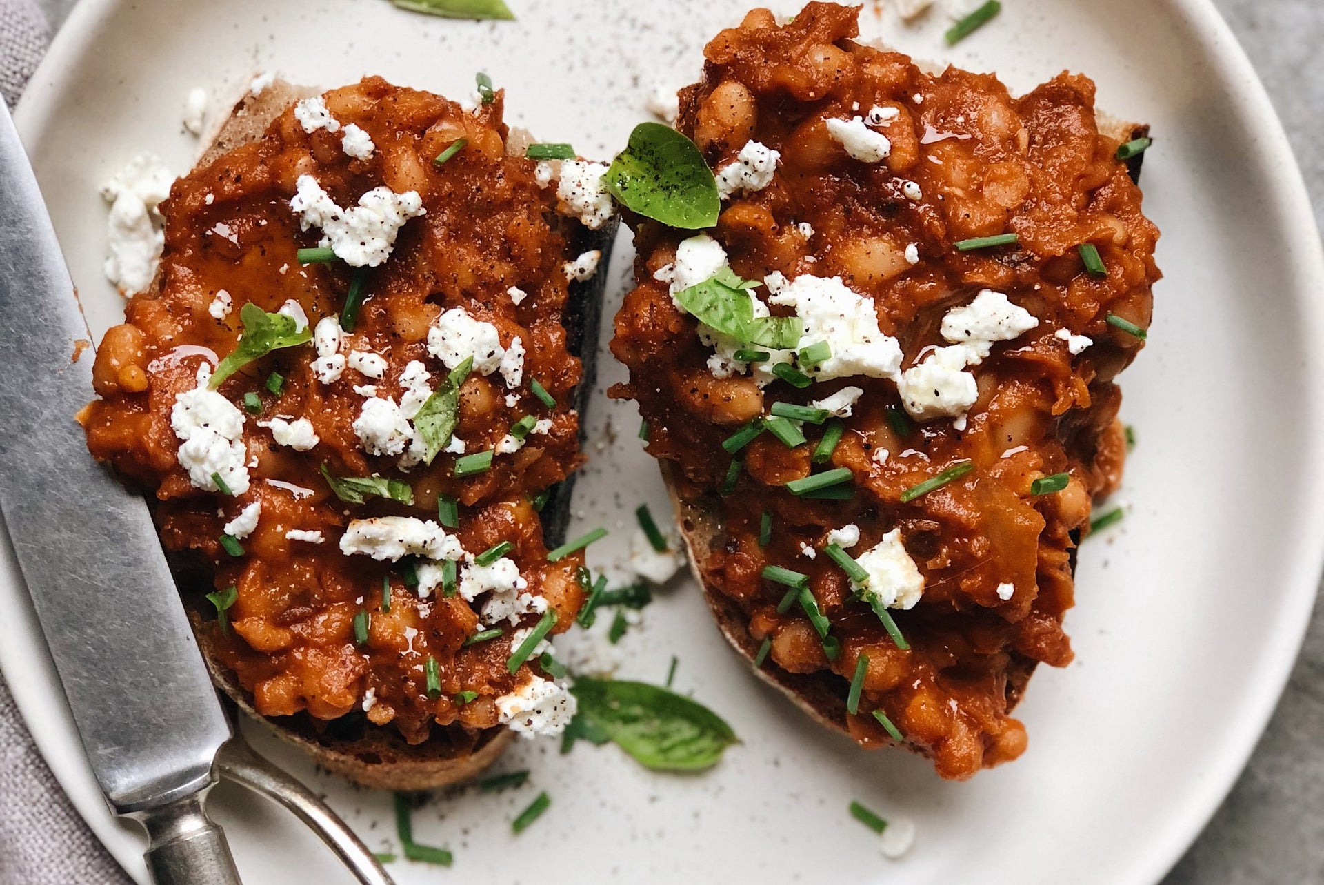 Classic Baked Navy Beans – Flourist