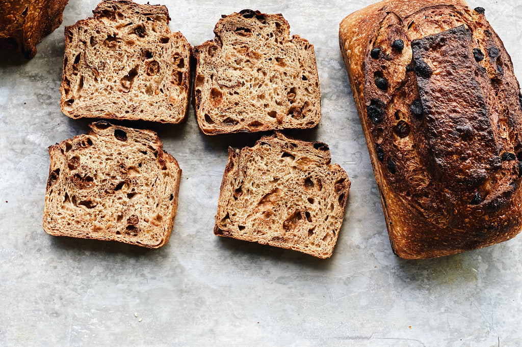 Cinnamon Raisin Bread – Flourist